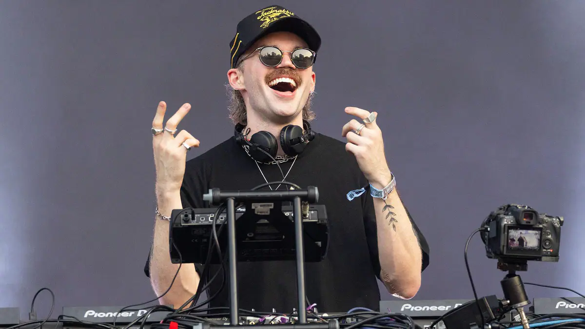 Dom Dolla Releases Massive Stadium Show in Sydney For Streaming On Youtube